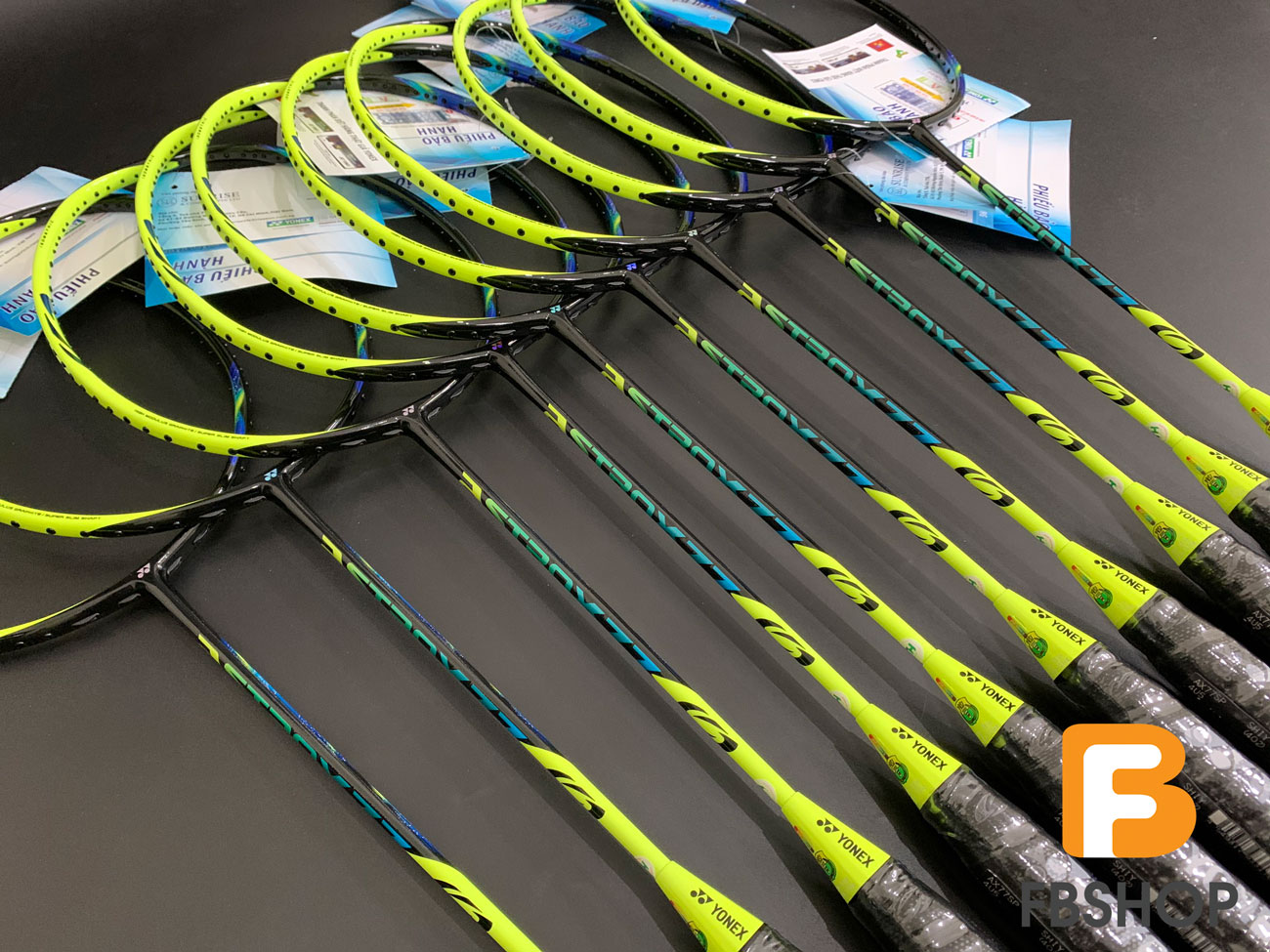 Phân biệt vợt Yonex chính hãng hàng công ty và hàng xách tay