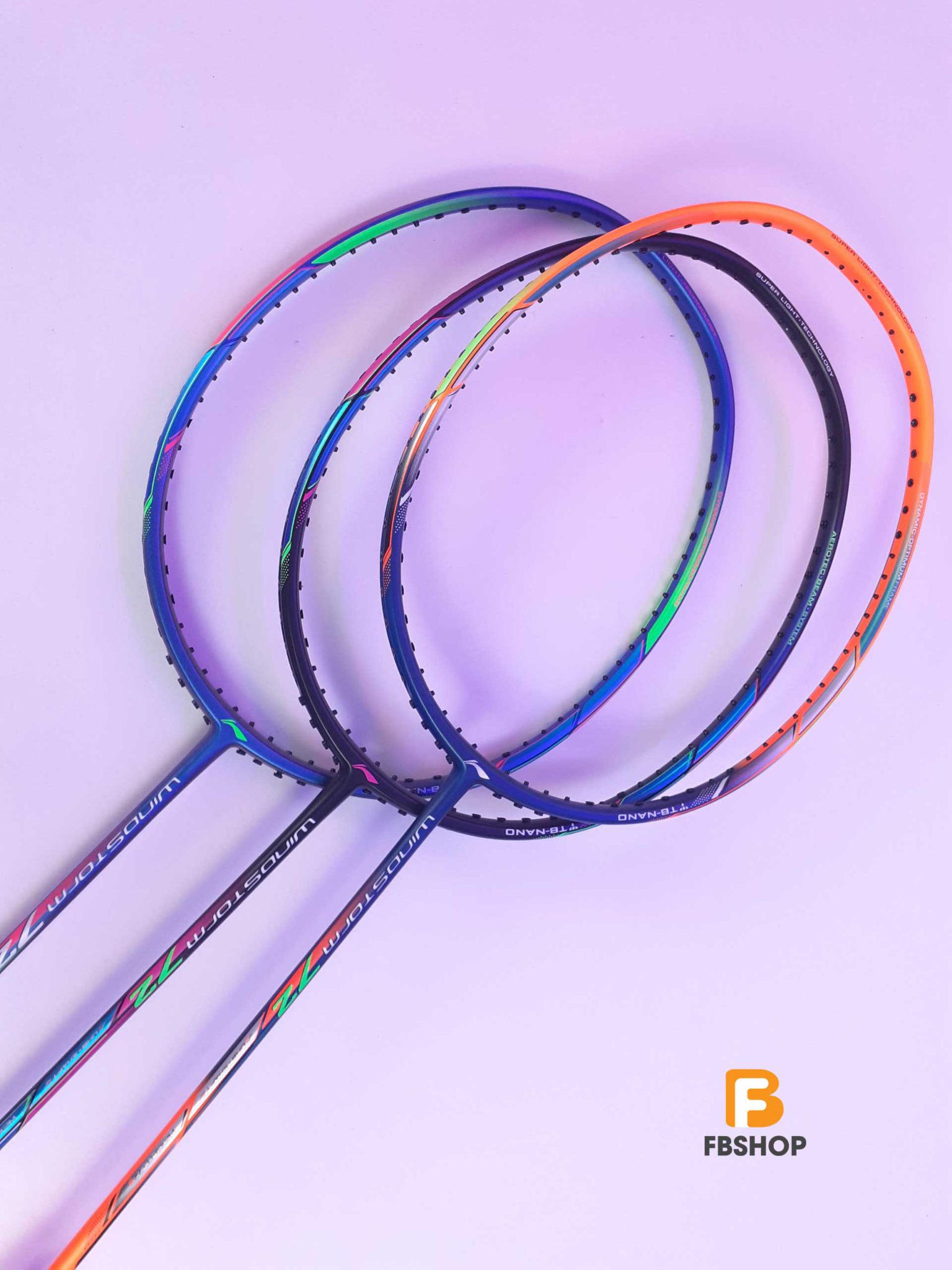 Vợt Lining Windstorm siêu nhẹ trợ lực tốt nhất